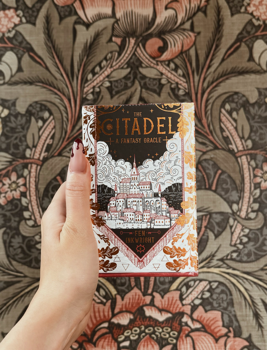 The Citadel Oracle Deck: A Fantasy Oracle Deck (60 Oracle Cards ...